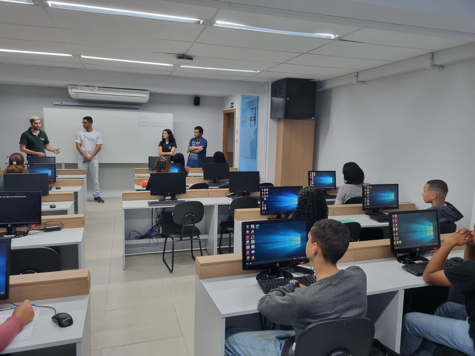 Projeto de Inclusão Digital vai transformar cidadãos em Itabira ...